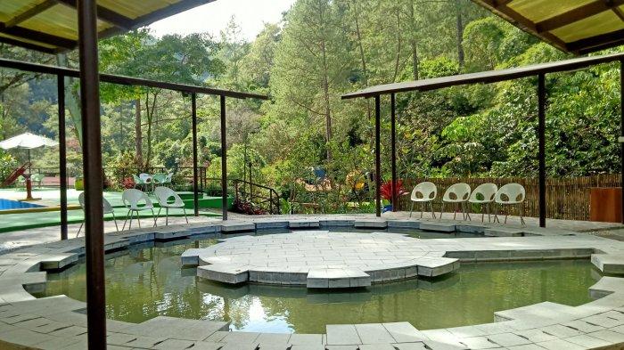 Mau Berendam Air Hangat Sambil Menikmati Pemandangan Hijau? Yuk ke ...