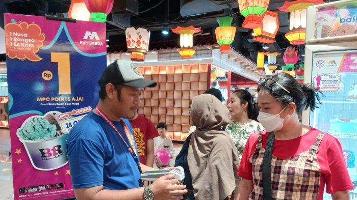 Manjakan Customer dengan Experience Istimewa, Bank Mega Ajak Makan Es ...
