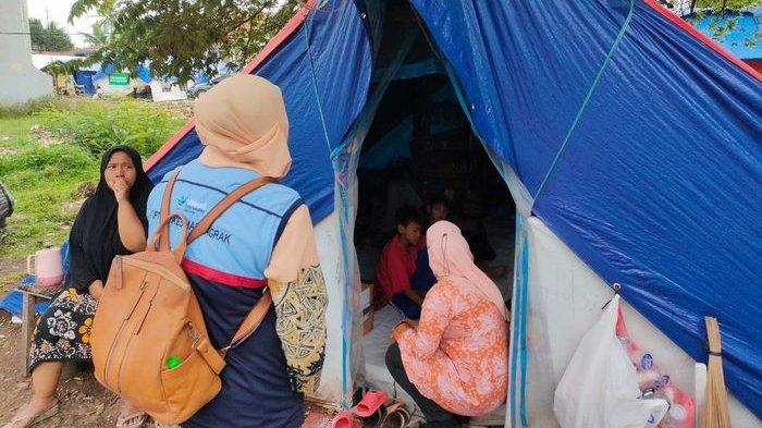 Satu Keluarga Terdampak Gempa Cianjur yang Masih Tinggal di Tenda ...