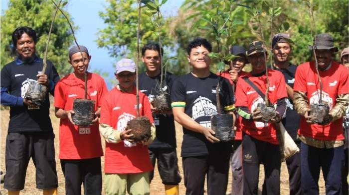 Telkom Dukung Pemulihan 82,1 Ha Lahan Kritis melalui Reboisasi 33.800 Bibit Pohon - Tribunjabar.id