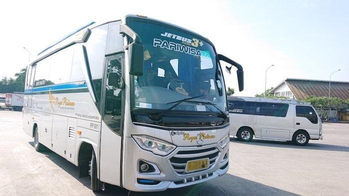 Hari Pertama Lebaran, Wisatawan Tujuan Bandung Padati Rest Area KM 57 ...