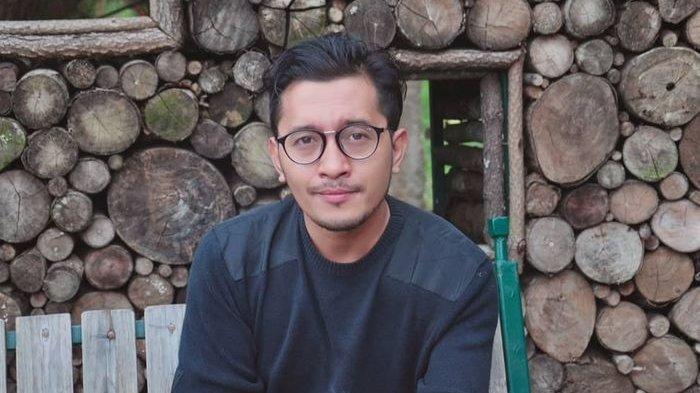 Pemuda Simalungun Jadi Vokalis Band The Titans Asal Bandung, Ciptakan 8 Lagu di Album Baru ...