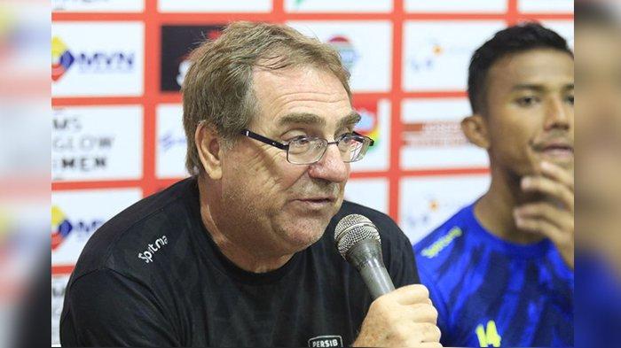 Robert Sebut Pemotongan Gaji Pemain yang Diputuskan PSSI Terlalu Besar ...