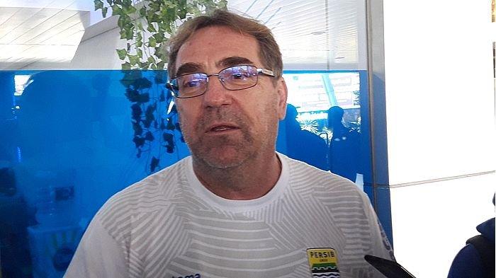 Bus Persib Rusak, Petasan Meledak Dekat Hotel, Robert: PSSI Harus Tegas ...