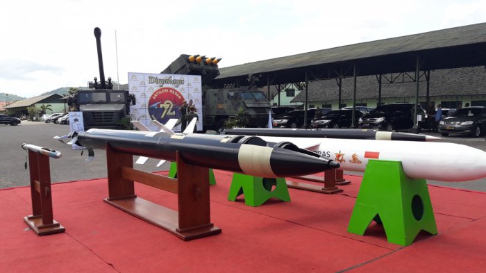 Artileri Medan TNI AD Telah Diperkuat Roket Canggih Buatan Brasil, Daya ...