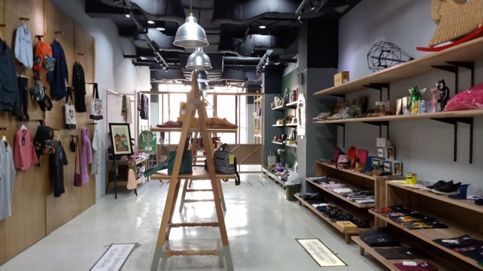 Banyak Produk Fashion Berkualitas yang Bisa Dibeli Masyarakat di ...