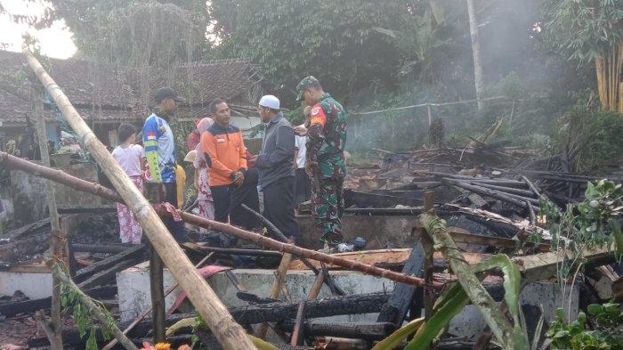 Tadi Pagi Satu Rumah di Sukabumi Ludes Terbakar, Diduga Kuat Karena Listrik Konslet - Tribunjabar.id