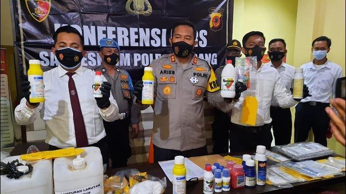 Ungkap Kasus Pemalsuan Obat Pestisida, Polres Subang Ringkus Pelaku di Rumahnya - Tribunjabar.id
