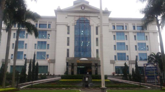 Sejarah Gedung BI di Bandung, Arsitektur Bergaya Romawi-Yunani ...