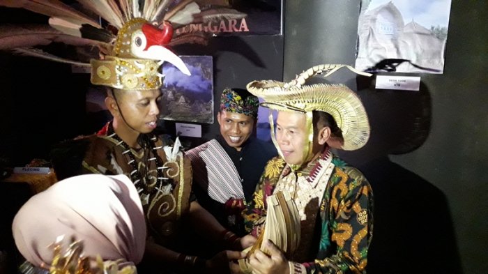 Malam Budaya Nusantara Seskoad, Ratusan Pakaian Adat Tradisional ...