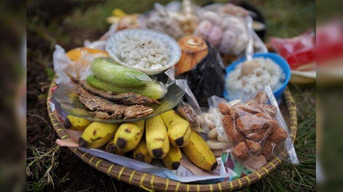 Budayawan Sunda Ungkap Nilai-nilai Kebajikan dalam Sesajen - Tribunjabar.id