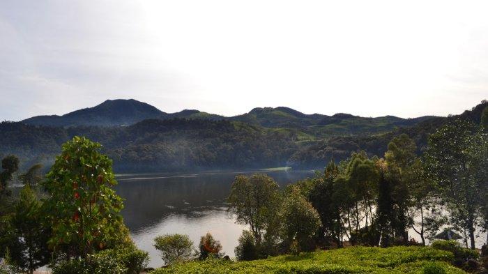 Situ Patenggang di Ciwidey Bandung Selatan, Bisa Sewa Perahu Seperti di ...