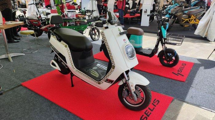 Spesifikasi Motor Listrik Selis E-Max, Daya Angkut Mencapai 225 Kg, Harganya Mulai Rp 11,5 ...
