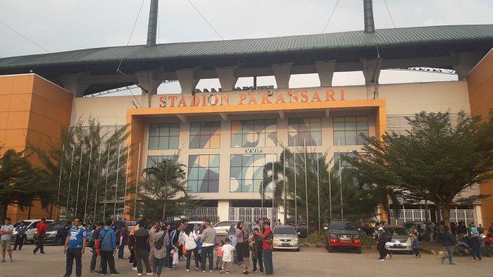 Situasi Terkini di Stadion Pakansari, Persib Jangan Takut, Bobotoh ...