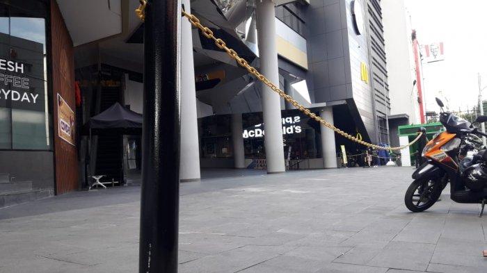 The Kings Shopping Centre Bandung Masih Dirantai, Padahal Besok Mau ...