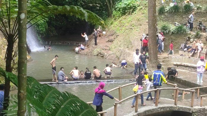 Berlibur di Majalengka, Nikmati Keindahan Curug Cipeuteuy, Segar dan ...