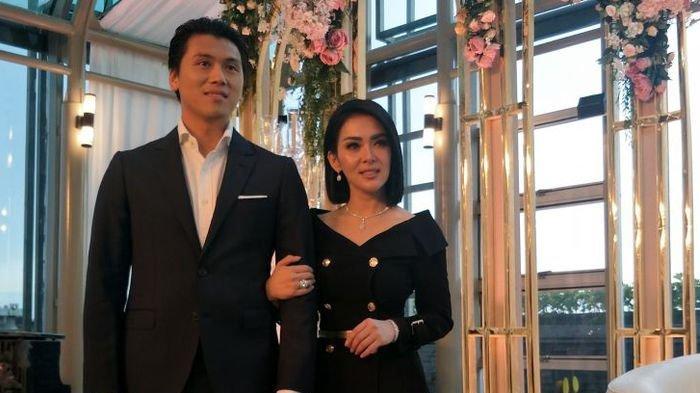 Koaran Ayah Angkat Bak Angin Lalu, Syahrini Bahagia dengan Reino Barack ...