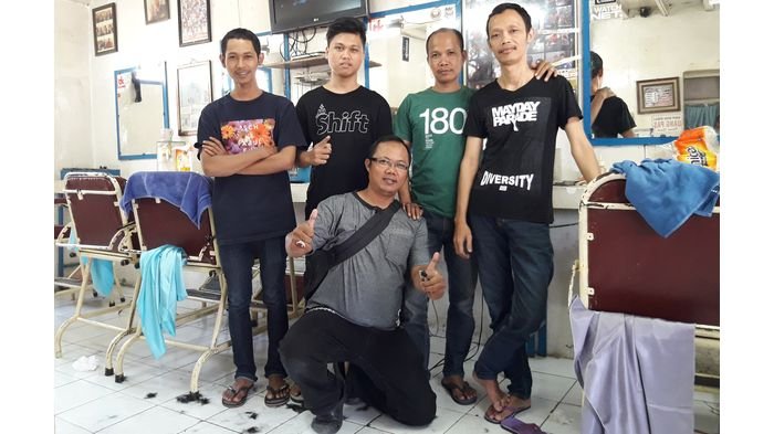 Ini Barber Shop 'Legend' di Bandung, Terkenal Mulai Pemain Persib ...