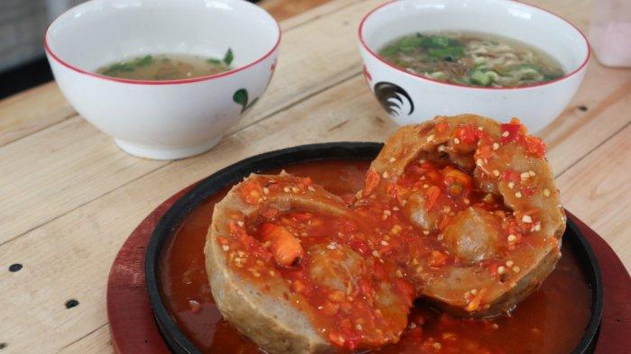 Bakso Lava Penuh Lumuran Saus Pedas, Berani Coba ? - Tribunjabar.id
