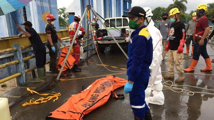 Tiga Hari Menghilang Deni Ramdani Ditemukan Tewas Mengambang di Pintu 3 ...