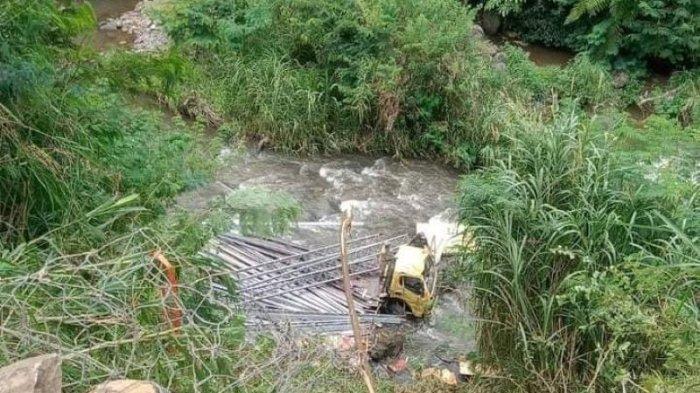 Mengerikan Truk Masuk Jurang 50 Meter di Tanjakan Panganten Garut, Begini Nasib Sopir dan Kernet ...
