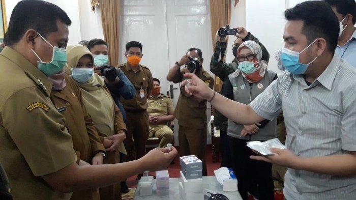 Sebelum Swab Test Mobile, Petugas Dinkes dan Labkesda Sumedang Akan ...