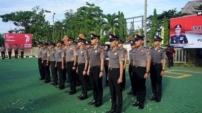 Puluhan Anggotanya Naik Pangkat, Kapolres Sukabumi Beri Pesan Menohok - Tribunjabar.id