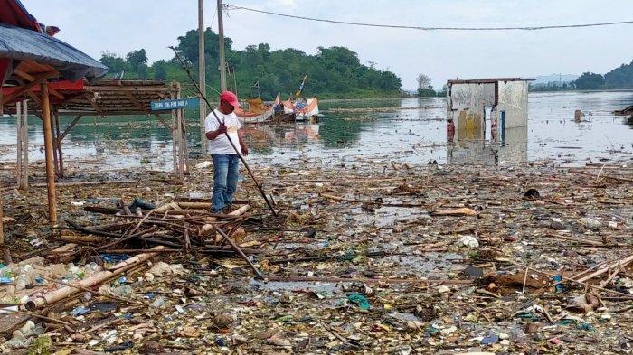 Jadi Salah Satu Tempat Wisata Unggulan di Sumedang, Waduk Jatigede ...