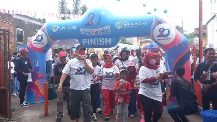 Ratusan Warga Sukabumi Antusias Ikuti Jalan Santai Pagi Ulang Tahun ...