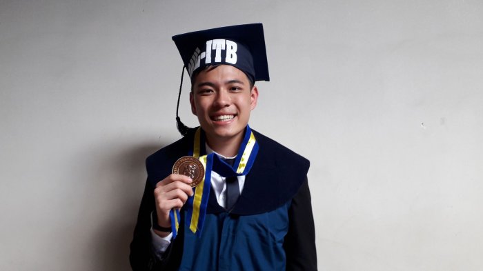 Willy Apriyanto, Wisudawan ITB Peraih IPK Nyaris Sempurna, Sedih di Hari Wisuda - Tribunjabar.id