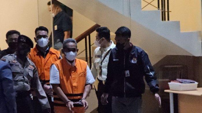 Wali Kota Bandung Yana Mulyana Ditahan di Gedung Merah Putih, Kadishub ...