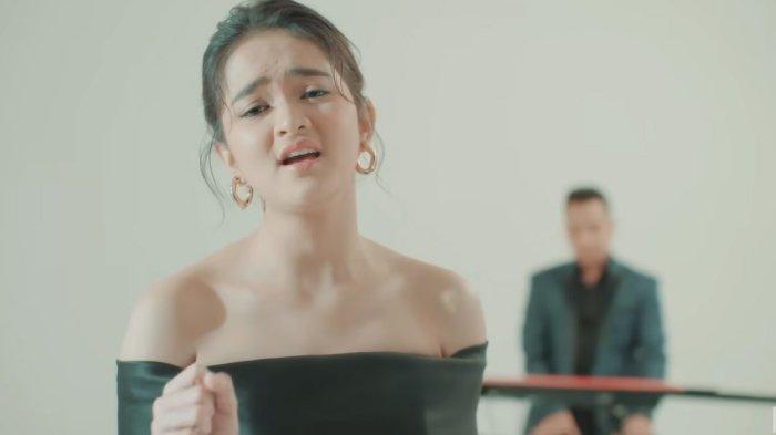Lirik Lagu Trauma - Elsya feat Aan Story - Tribunjakarta.com