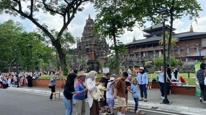 Akhir Pekan Ini Ada Tari Kecak Khas Bali di Taman Mini Indonesia Indah ...