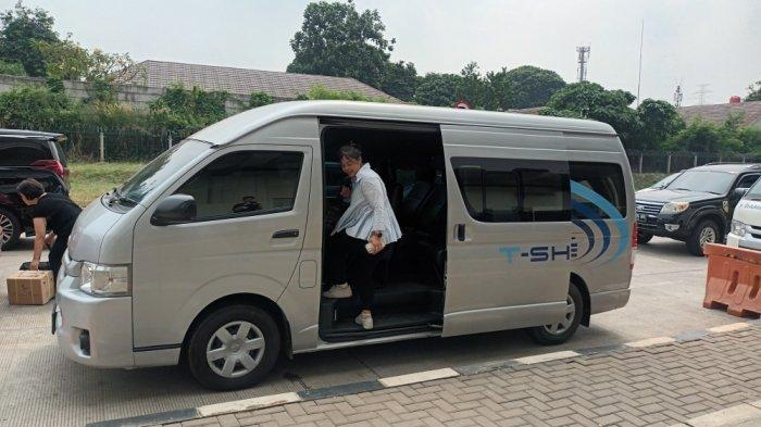 Penumpang Kereta Cepat Whoosh Kini Bisa Naik T-Shuttle ke Bandara Halim ...