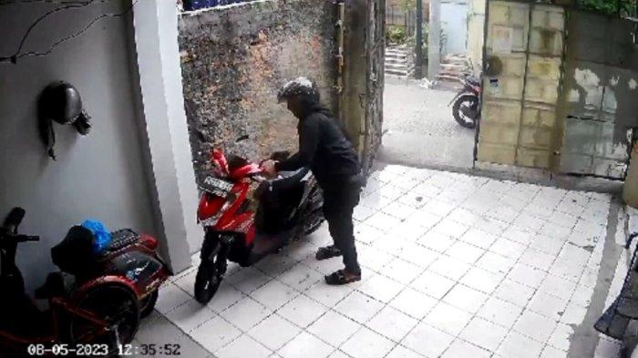 Pasutri Warga Priok Kemalingan saat Tidur Siang, Motor Buat Cari Nafkah ...