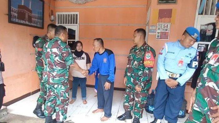 TNI AU Minta Maaf Perkara Oknum Tentara Tendang Motor Emak-emak di Bekasi - Tribunjakarta.com