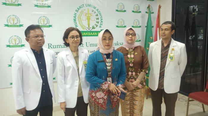 Dirawat di RSU Adhyaksa, Kondisi Remaja Obesitas 230 Kilogram di ...