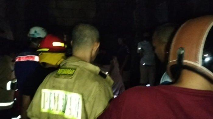 Kebakaran di Pademangan, Ibu dan Dua Anak Ditemukan Tewas dalam Posisi Berpelukan - Halaman all ...
