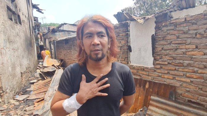 Kisah Tukang Parfum Refill di Cikini Bantu Padamkan Api, Kaki dan ...