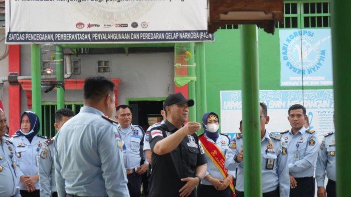 Kakanwil Kemenkumham Sumsel Lakukan Penguatan Tusi di Lapas Muara Enim - Tribunjakarta.com