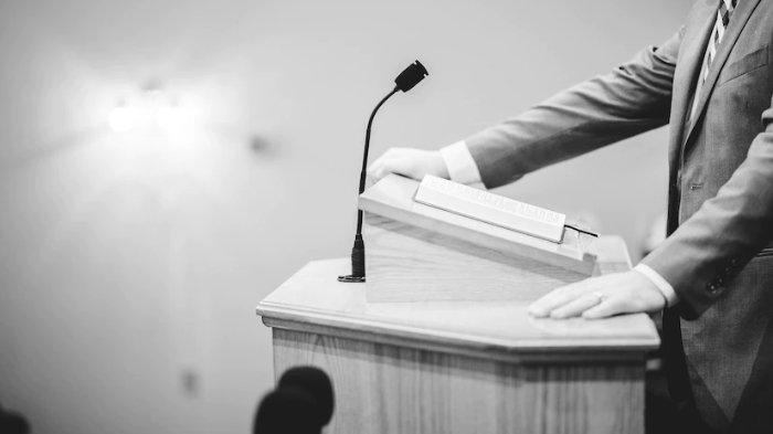Bisa Jadi Bahan Rujukan, Ini 11 Contoh Pidato Pendidikan Paling Keren ...
