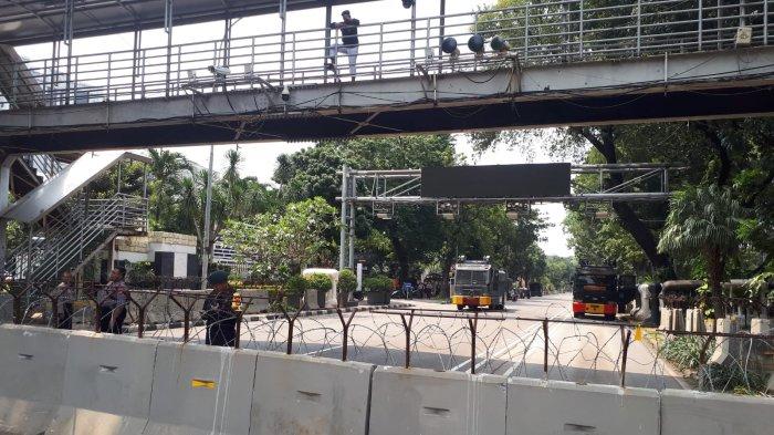 PA 212 Gelar Aksi Tolak Timnas Israel di Patung Kuda, 1700 Polisi ... PA 212 Gelar Aksi Tolak Timnas Israel di Patung Kuda, 1700 Polisi ...