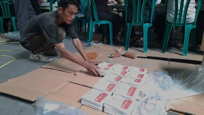 380 Orang Lipat 9 Juta Surat Suara Pemilu 2024 di Kota Bekasi Mulai ...