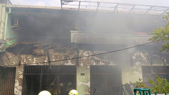 Kebakaran Rumah Penduduk di Senen, 13 Unit dan 65 Petugas Gulkarmat ...
