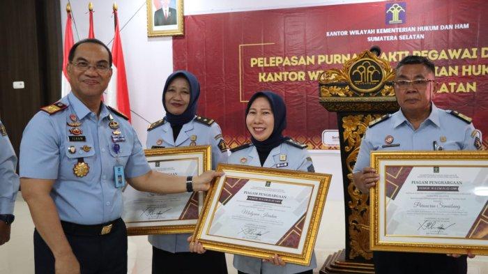 Penuh Haru, Kemenkumham Sumsel Lepas Kadiv Yakumham dan 2 Pejabat Fungsional Menuju Masa Purna ...