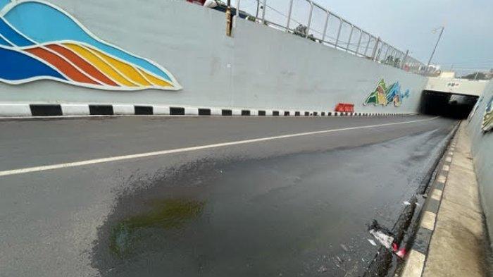Pemotor Khawatir Semburan Air di Underpass Dewi Sartika Depok: Ngeri Amblas Aspalnya ...