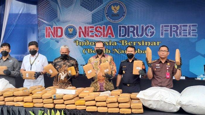 Napi Lapas Rajabasa Kendalikan Pengiriman 200 Kg Ganja dari Aceh, Kurir Sempat Kabur ke Hutan ...