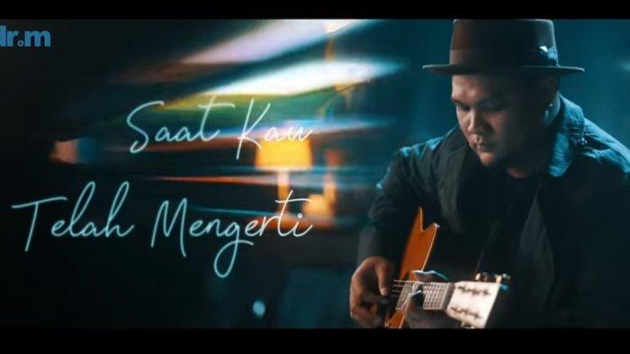 Lirik lagu dan Kunci Gitar Surat Cinta untuk Starla - Virgoun ...