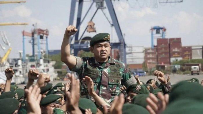 Presiden Jokowi Resmi Lantik Maruli Simanjuntak Jadi Kepala Staf ...