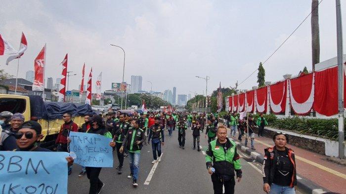 Ada Demo, Hindari Kawasan Senayan dan Gedung DPR-MPR Hari ini ...